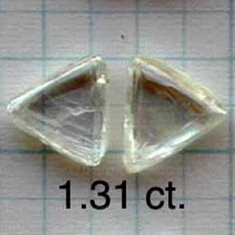Paired Macle Crystals - 1.31 ct. (MCP-0131) | ROUGH DIAMONDS - "Natural ...